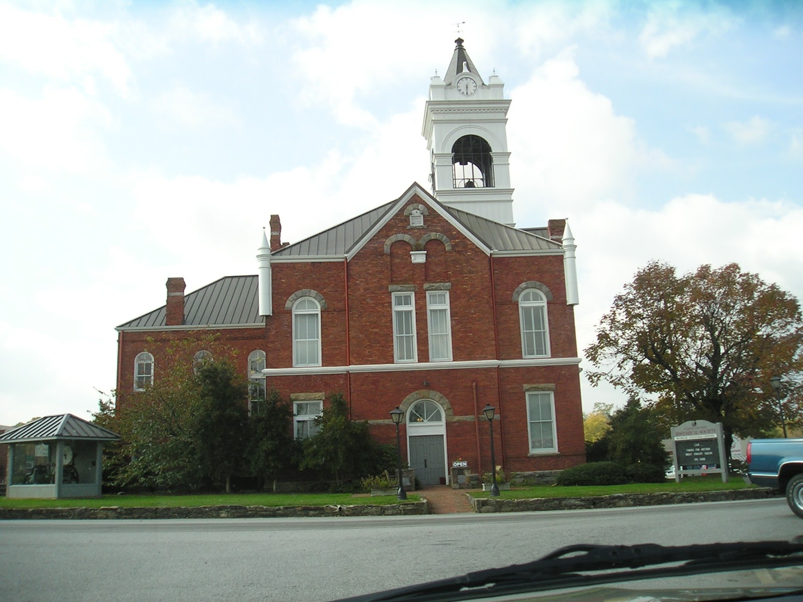 Chicken Fat: Old Union County Courthouse