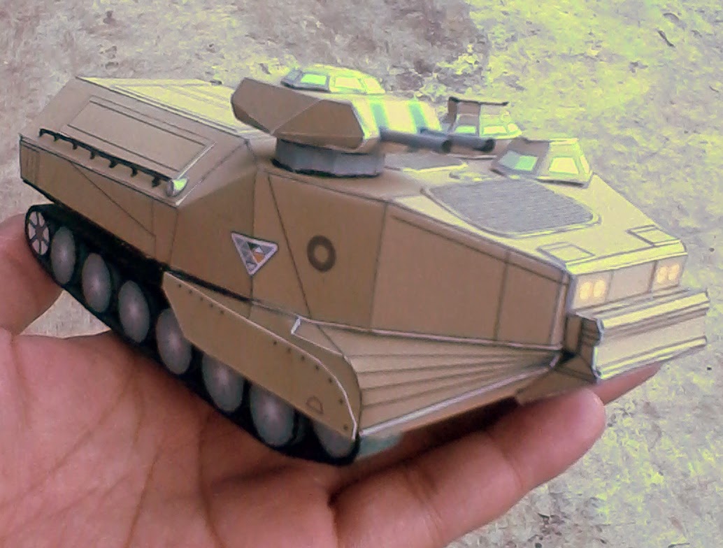 AAV ( Assault Amphibious Vehicle ) Paper Model