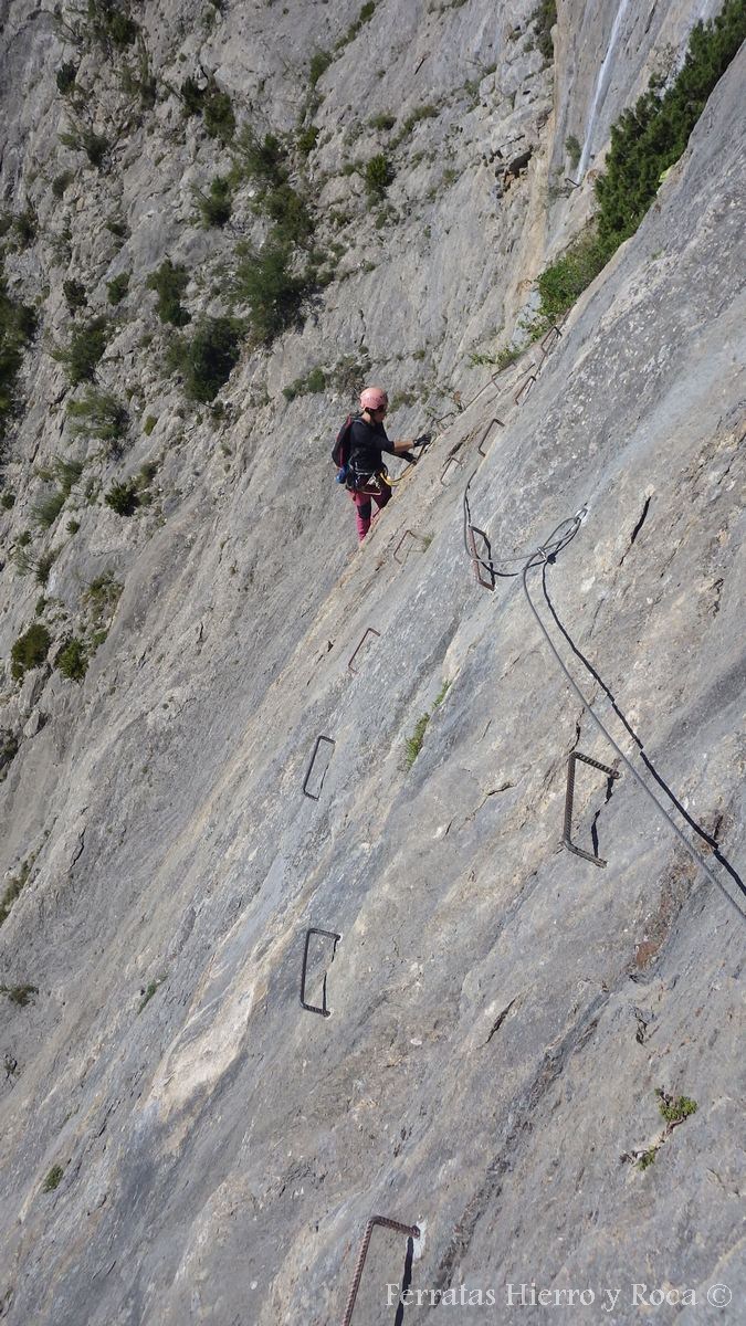 Vía Ferrata de Sacs - K3 - | Ferratas Hierro y Roca