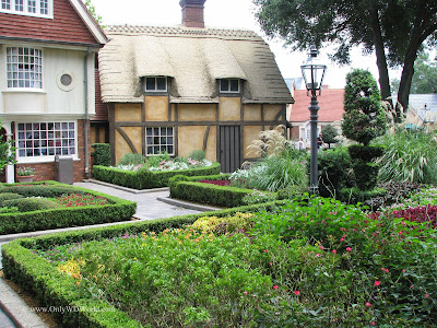Epcot United Kingdom Pavilion Brings English Charm To Disney World ...