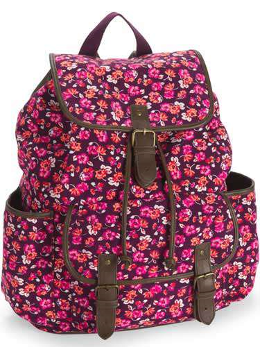 lovekelseybeauty: What's in My Backpack?