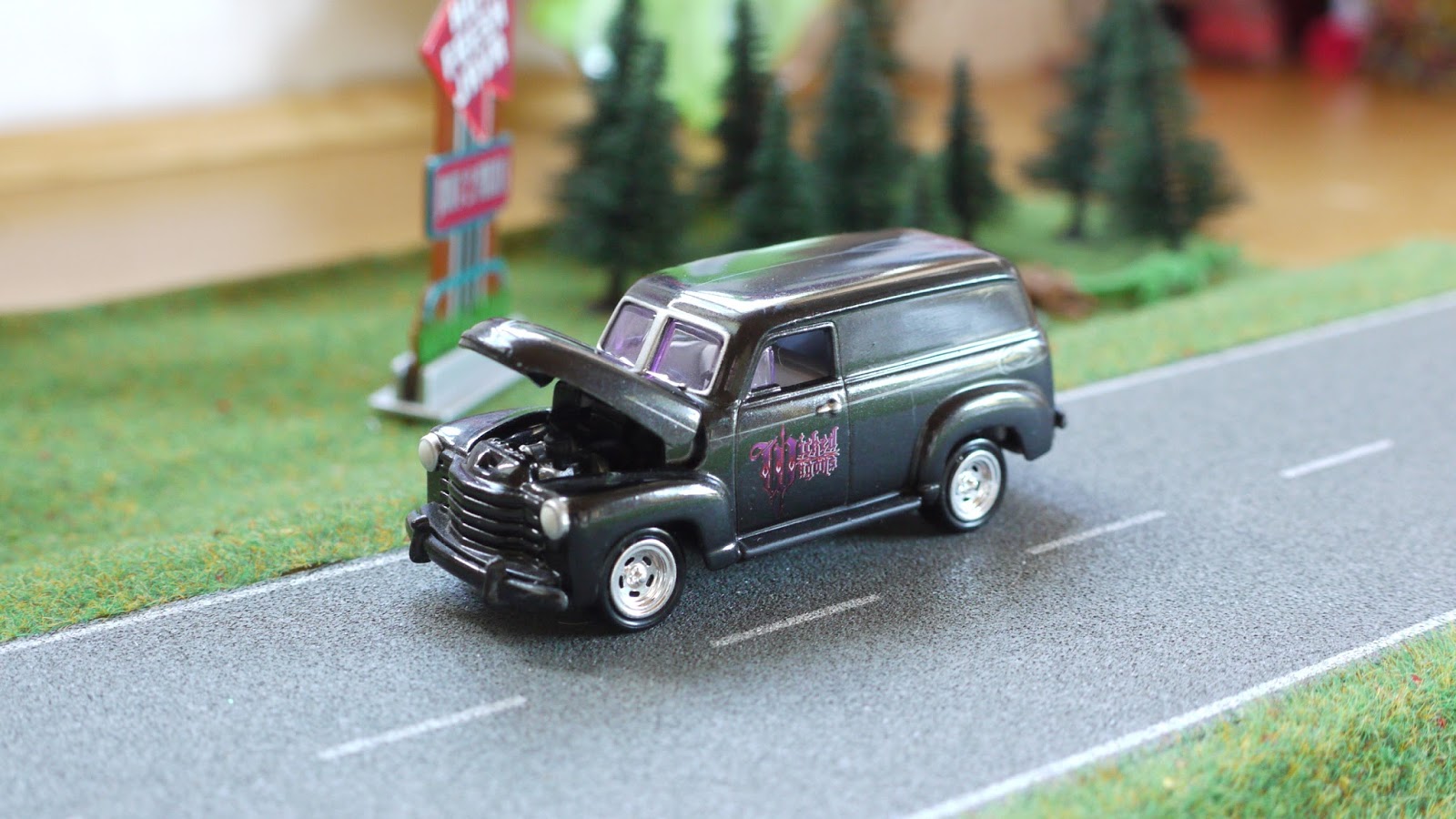 Diecast cars 1/64, Modellautos 1:64, Modellbilar 1:64: Chevrolet Vans ...