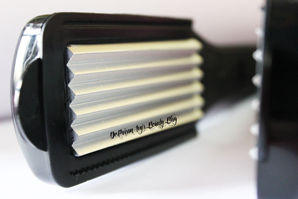 Dr.Poison Ivy's Beauty Blog: Hot Larger Plate Hair Crimper Review