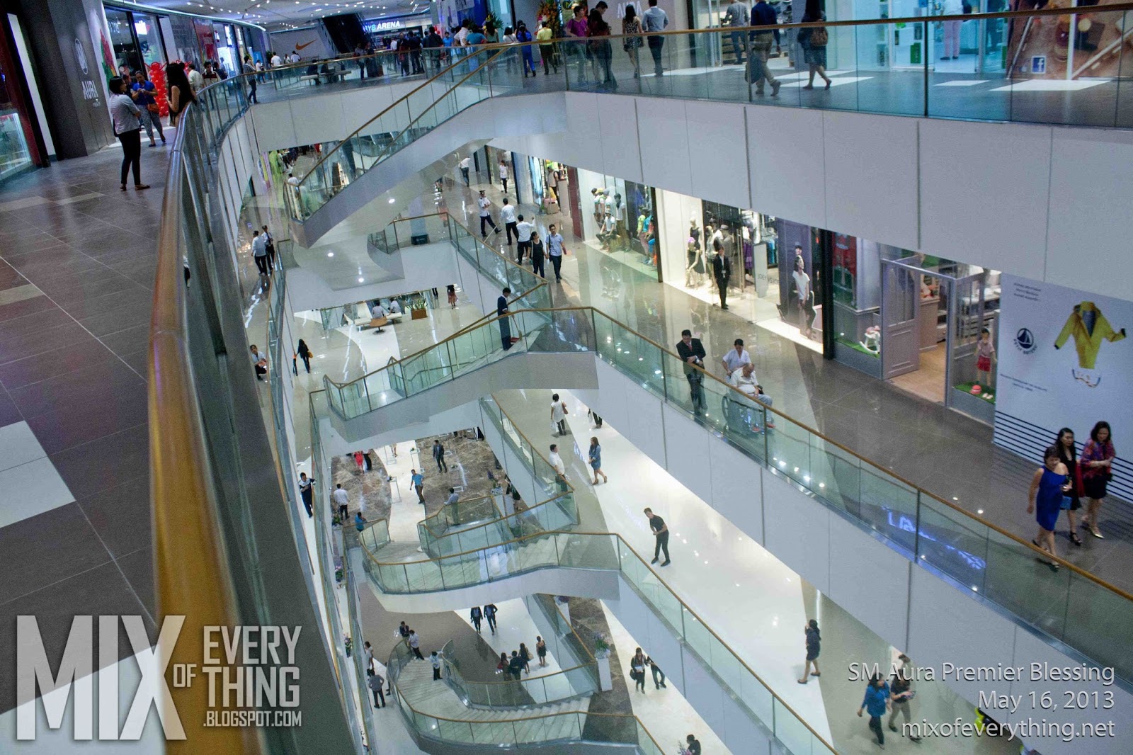 My Photo Tour at SM Aura Premiere Opening - Blog for Tech & Lifestyle