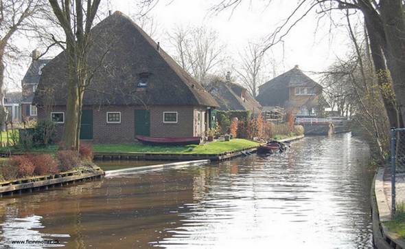 Pix Grove: 10 Amazing Floating Towns and Villages