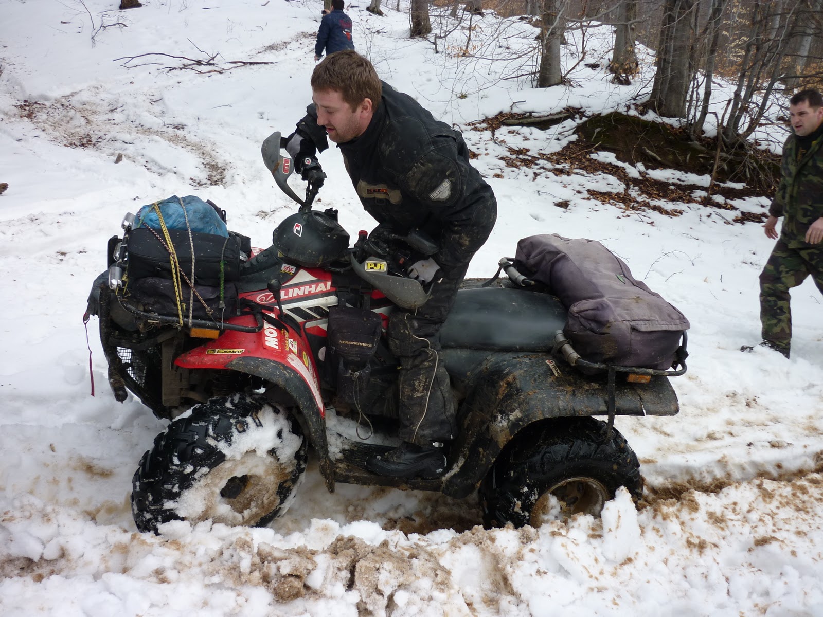 off road: iarna in padure cu atv-urile (19.02.2011)