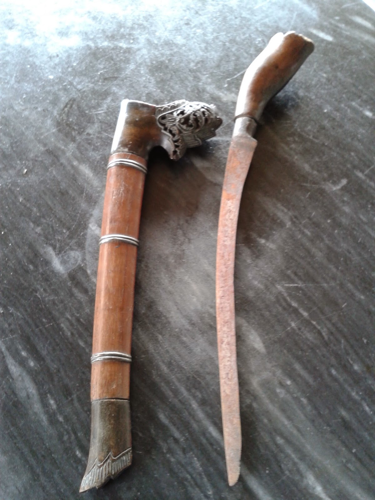 Badai Mencak Kelambit Biru: Badik Tumbuk Lada Minang , dapat di johol ...