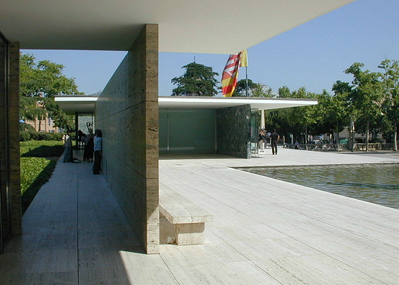 Glanage: Architecture : la fonction et la forme