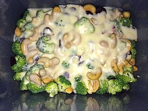 Confetti & Cocktail Parties: Easy Broccoli Salad Recipe