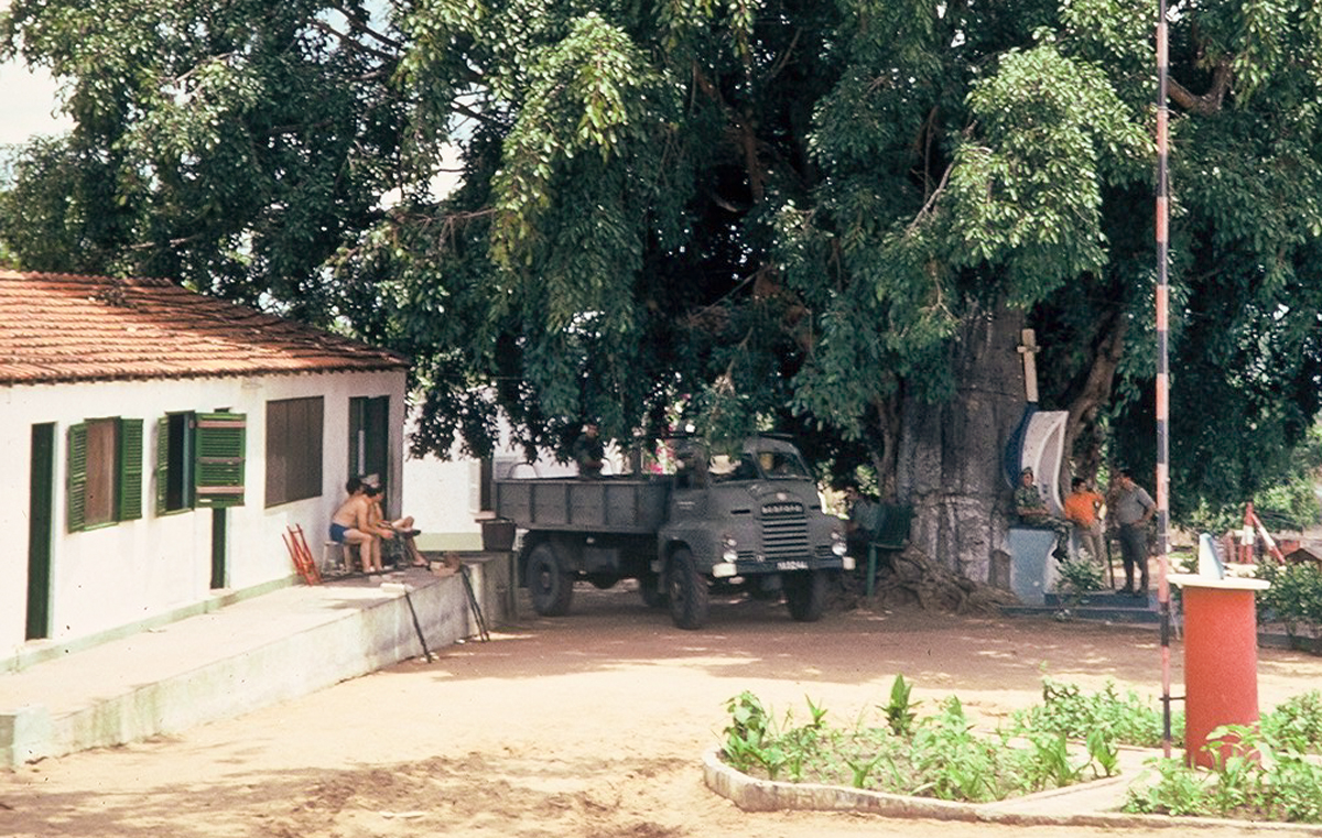 MAVINGA - ANGOLA 2ª. Compª. Bat. Caç. 5012: Calomboloca