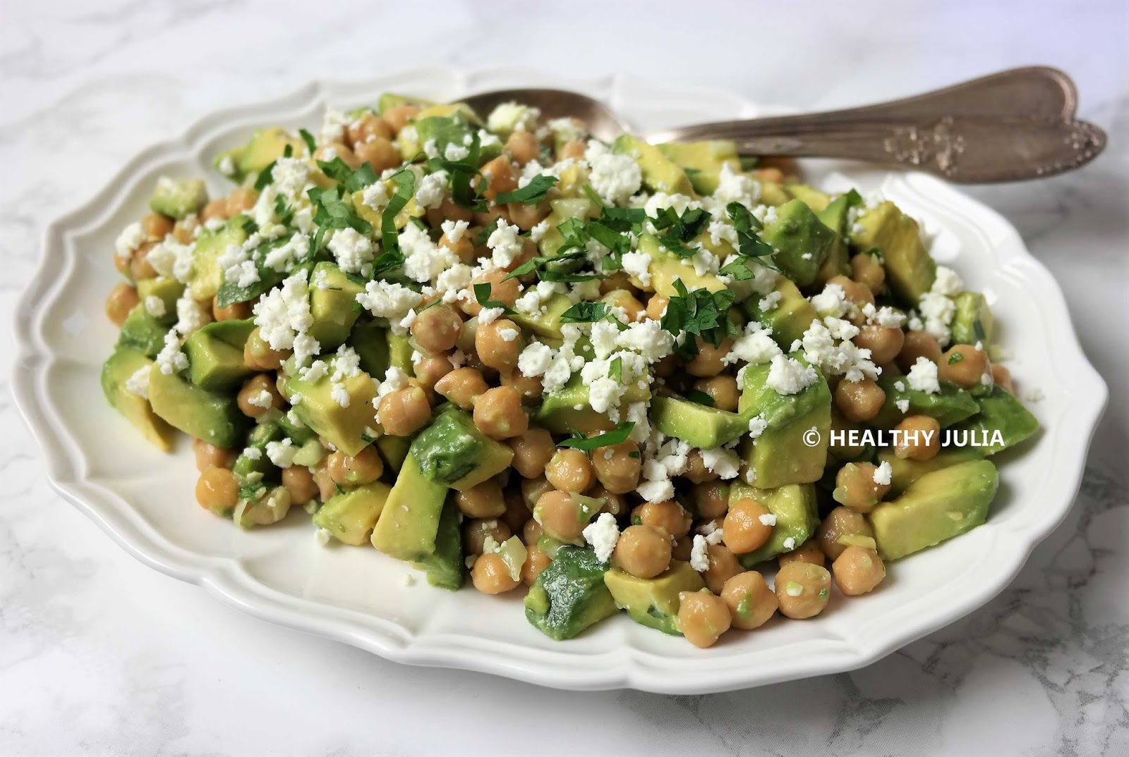 COOKING JULIA : SALADE DE POIS CHICHES, AVOCAT ET FETA