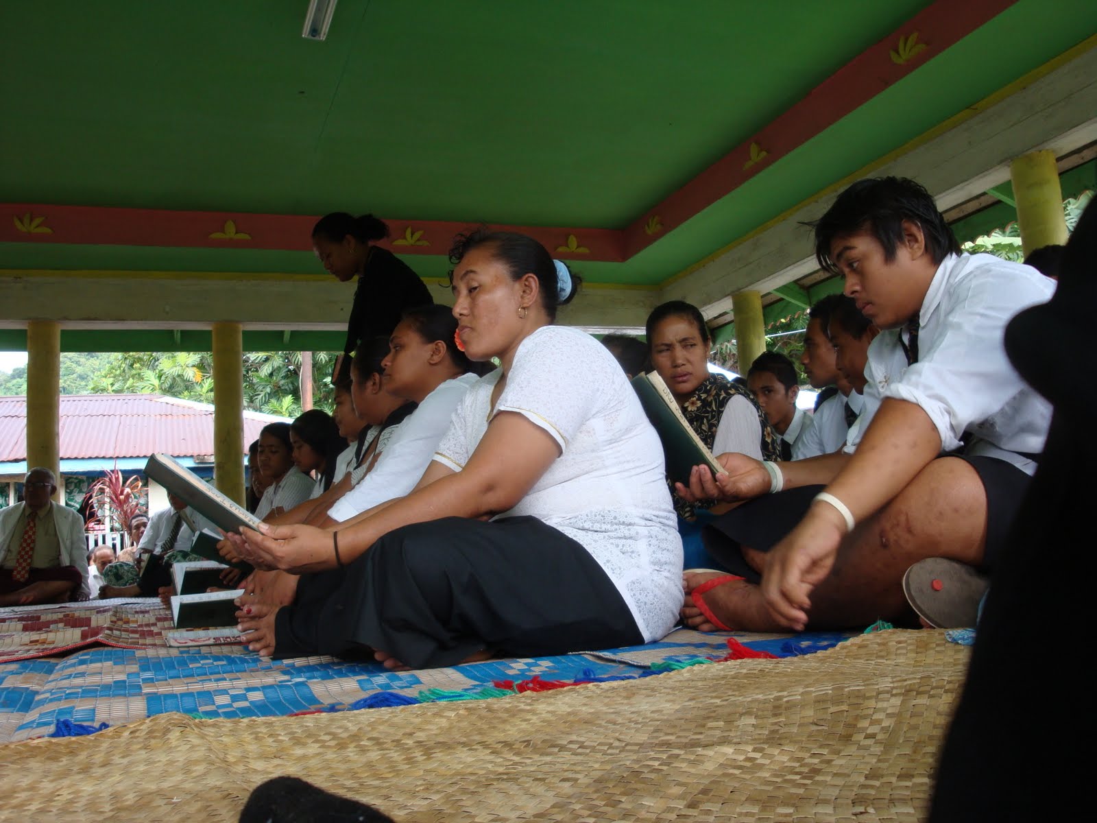 Mike and Linda: Samoan Funeral