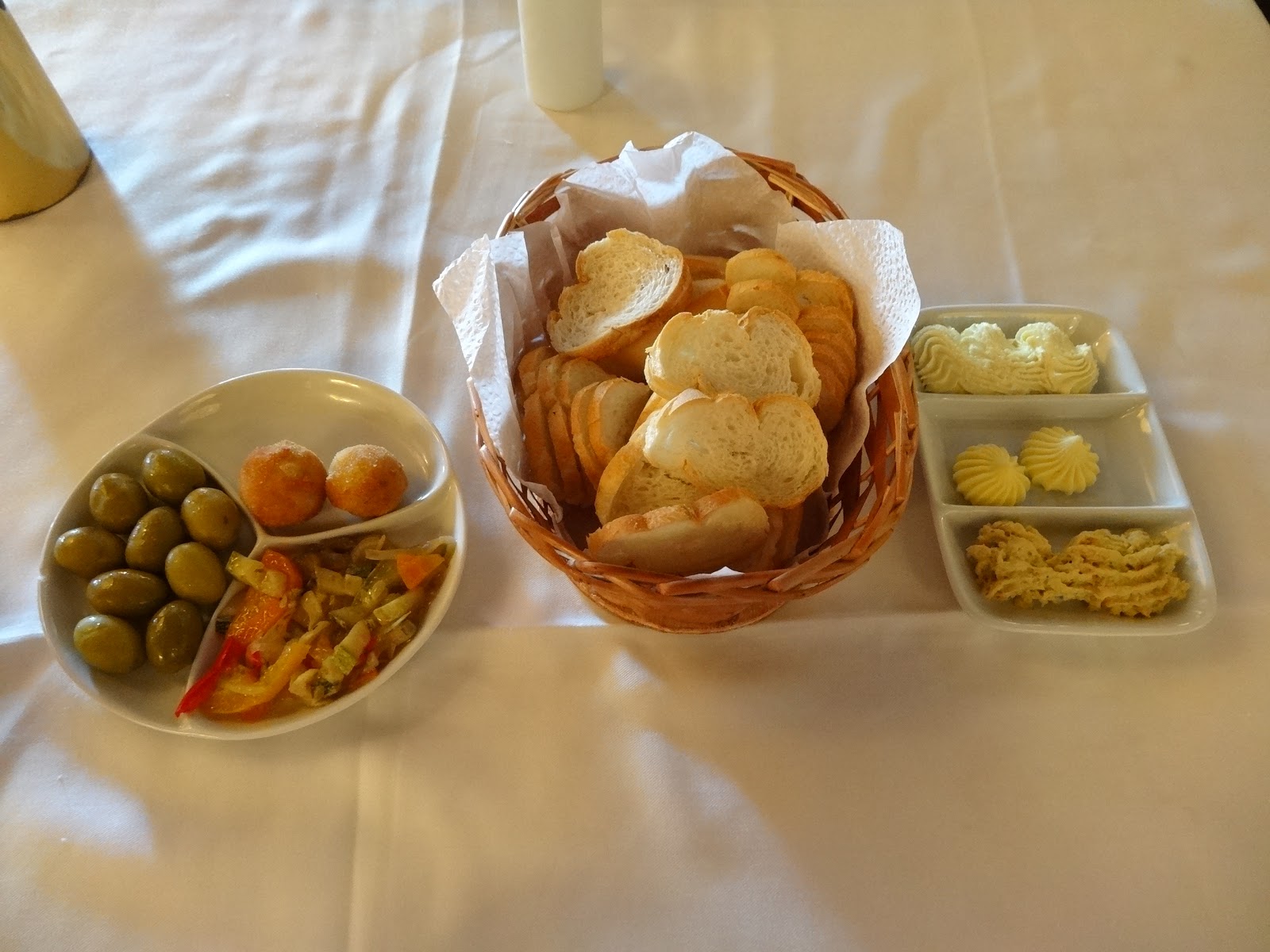 UM DIA APÓS O OUTRO: GASTRONOMIA EM RECIFE (PE) - RESTAURANTE LEITE