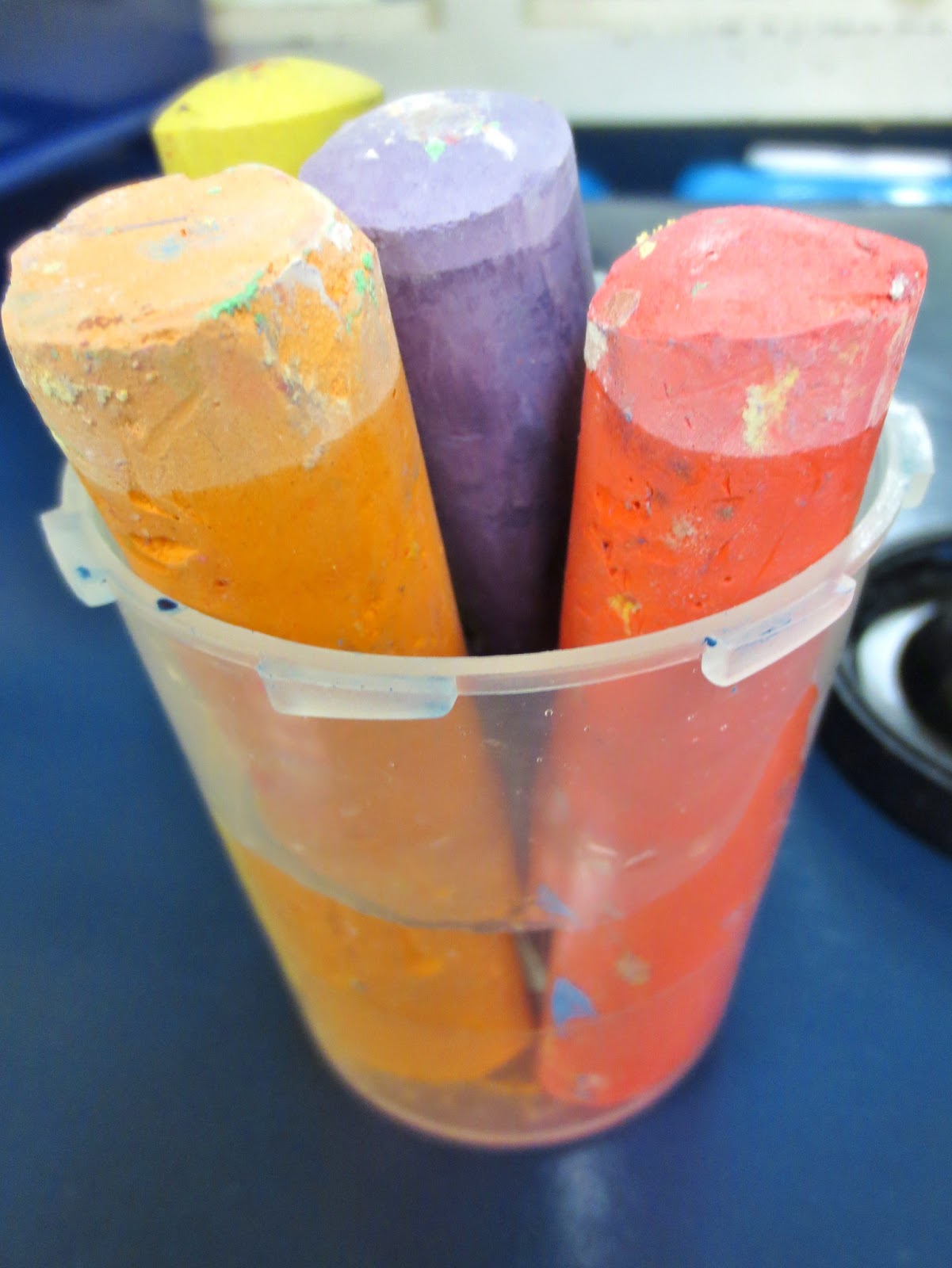 Princesses, Pies, & Preschool Pizzazz: Wet Chalk Painting