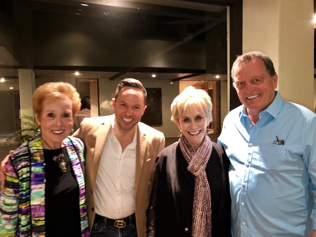 HOLLYWOOD SUE CAMERON: CHILDERS' CARAZY CAFTAN CAPERS!!!!