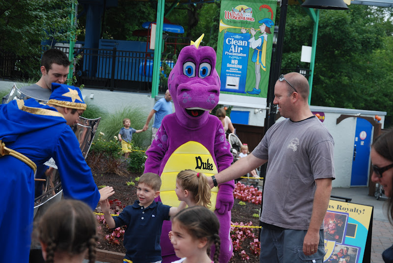 Busy Lee Family: Dutch Wonderland - part 1