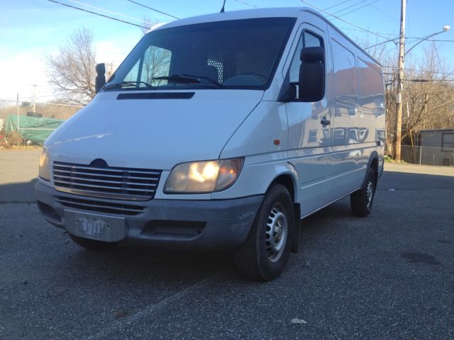 5k Wasteland Wednesday: 2002 Dodge/Mercedes Sprinter, Diesel Power 30 ...