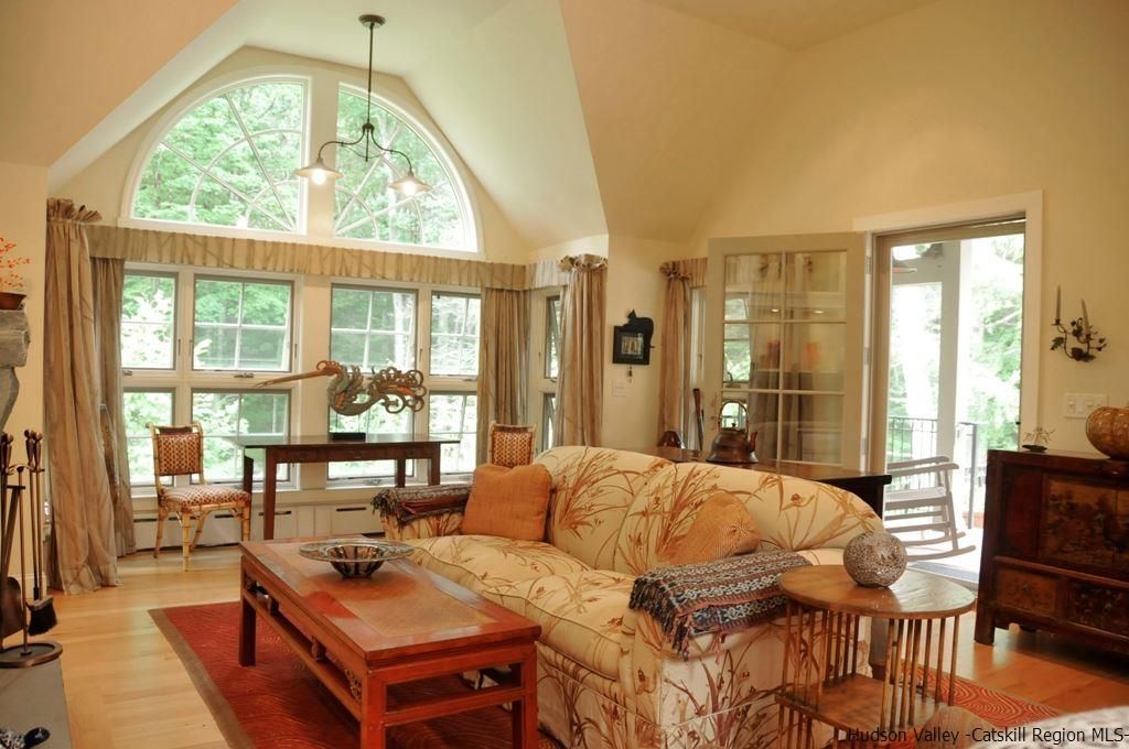 Sweet House Dreams: Quiet Please Farm, 1970 Farm in Kerhonkson, New York