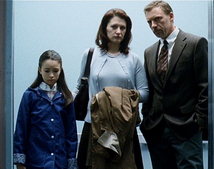 Horror Movie Night Orgy: Horror Movie Review: Case 39