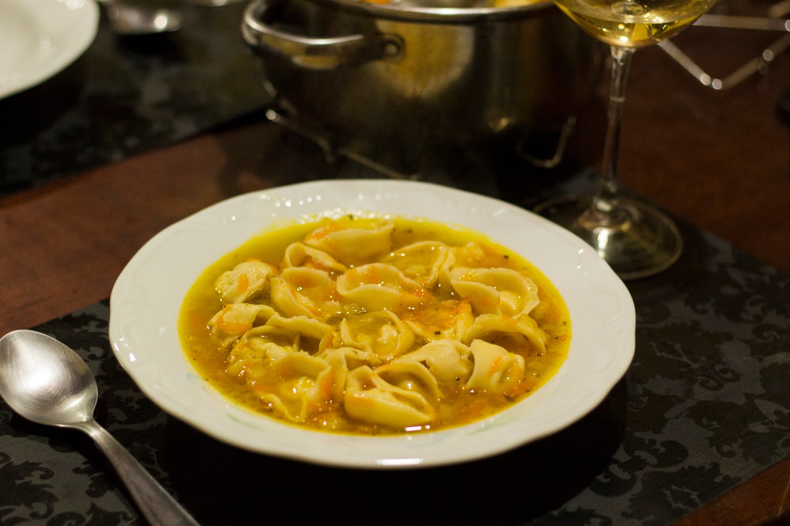 Pensando na Janta: Capeletti Caseiro in Brodo