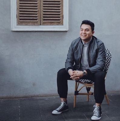 Profil dan Biodata Tulus Lengkap Dengan Foto Terbaru