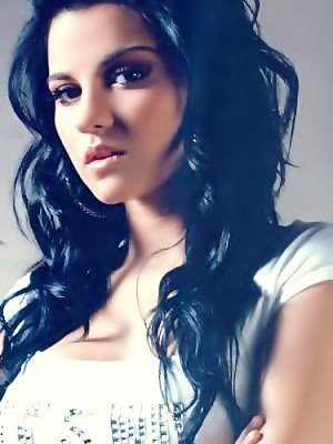 Maite Perroni Hairstyles Collection | Celebrity Hair Cuts