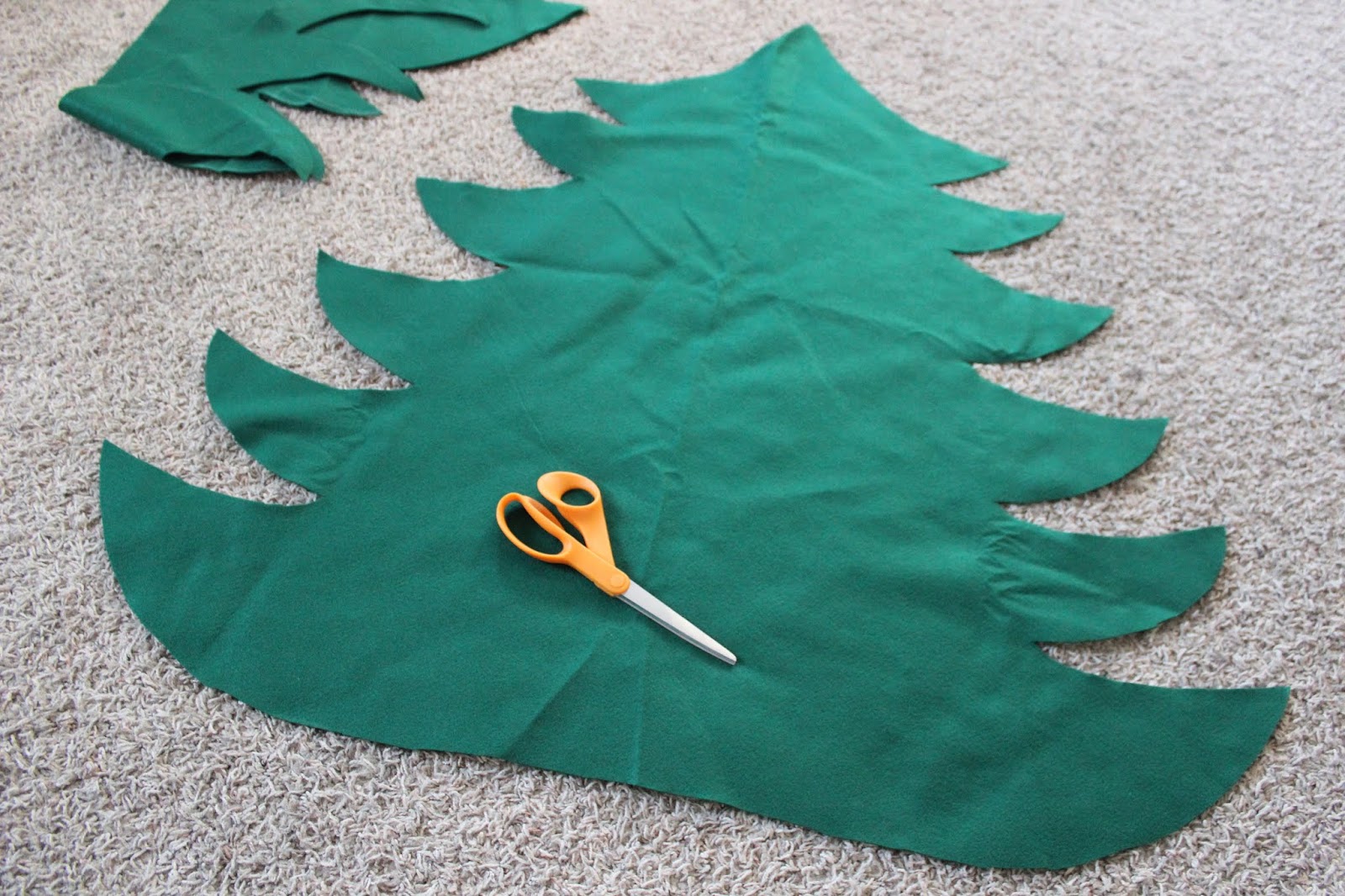 Felt Christmas Tree Tutorial