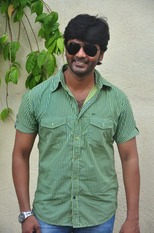 Entire Cinema Gallery - Movie Posters, Movie Gallery, Movie Stills ...