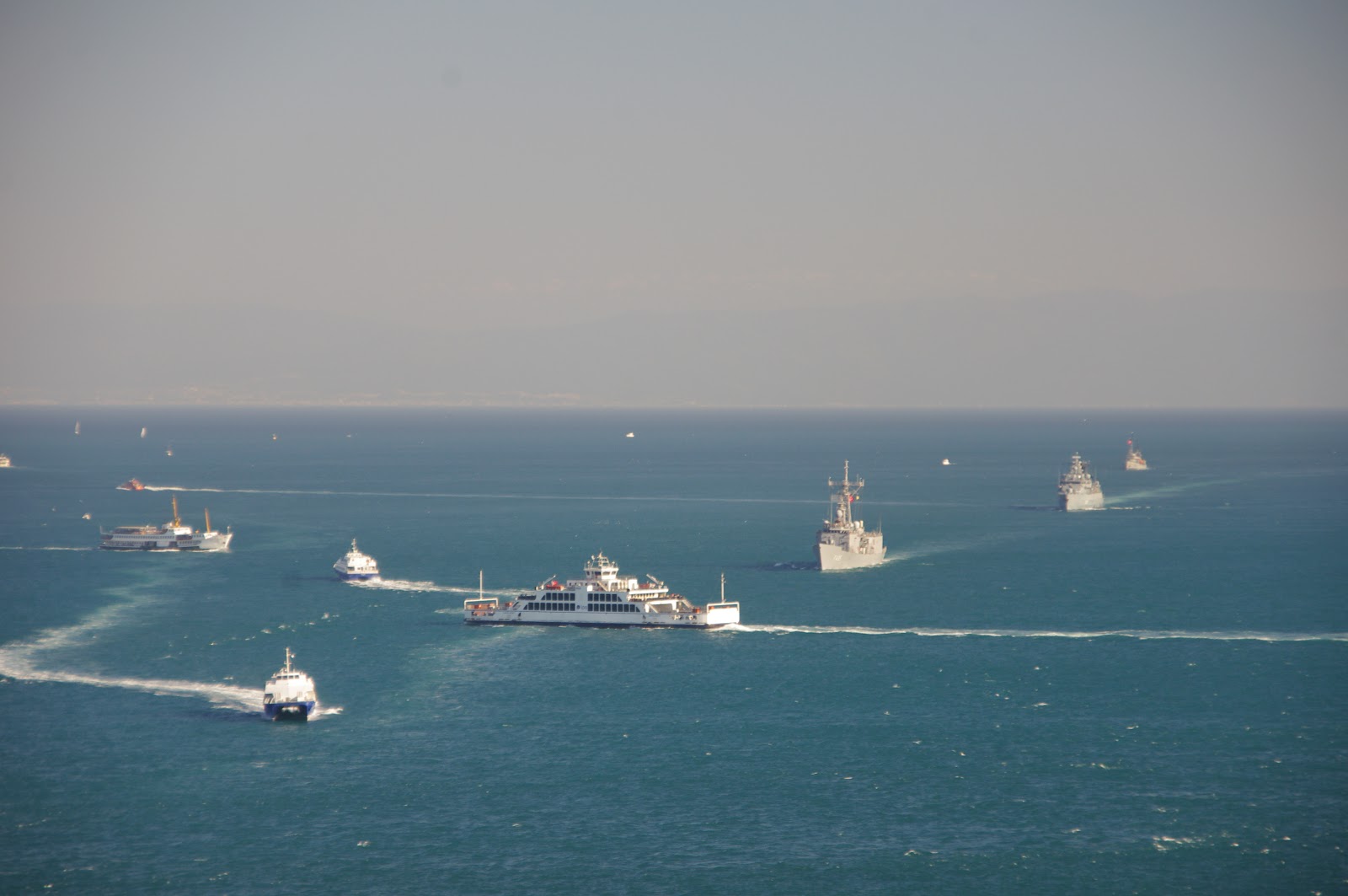 WARSHIPS ON THE BOSPHORUS: F495 TCG-GEDIZ OLIVER HAZARD PERRY CLASS FRIGATE