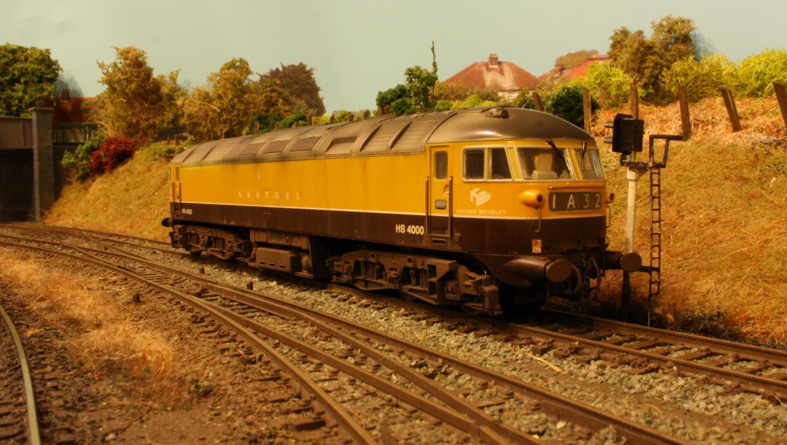 Grimsby Town & Marsh Lane TMD: Rare bird...HS4000 "KESTREL"