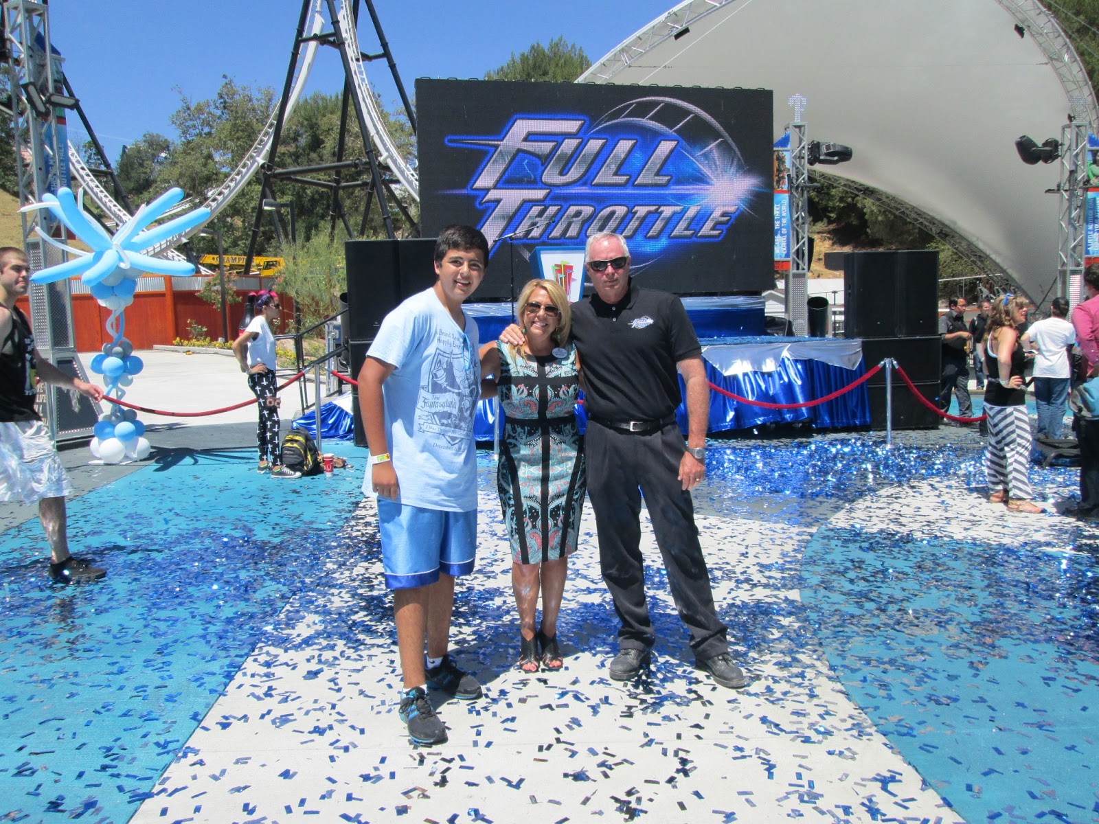 Ride Review of Full Throttle at Six Flags Magic Mountain with HD Video