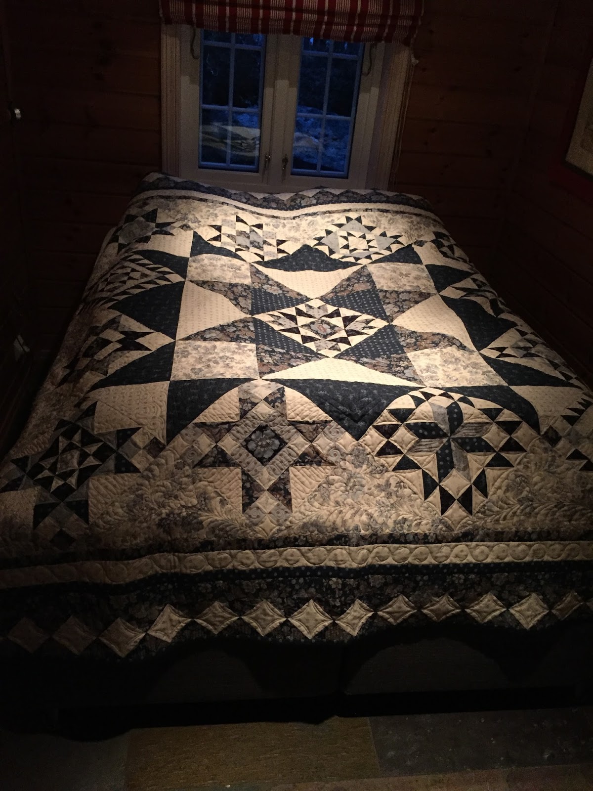 Anne Marie´s Quilt: My Designer Mystery quilt 2014 is finished
