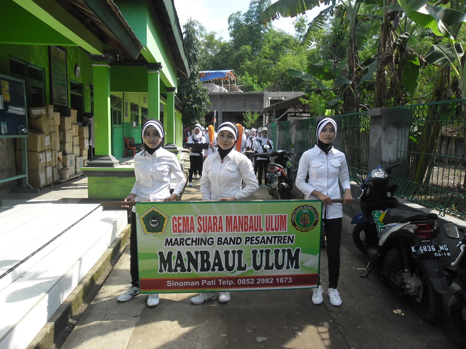 KARNAVAL HARLAH KE 49 MANBAUL ULUM
