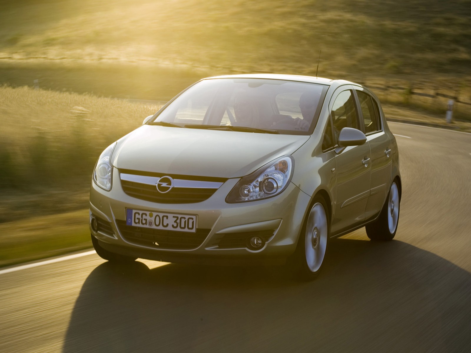 Car Pictures: Opel Corsa 5-door 2007