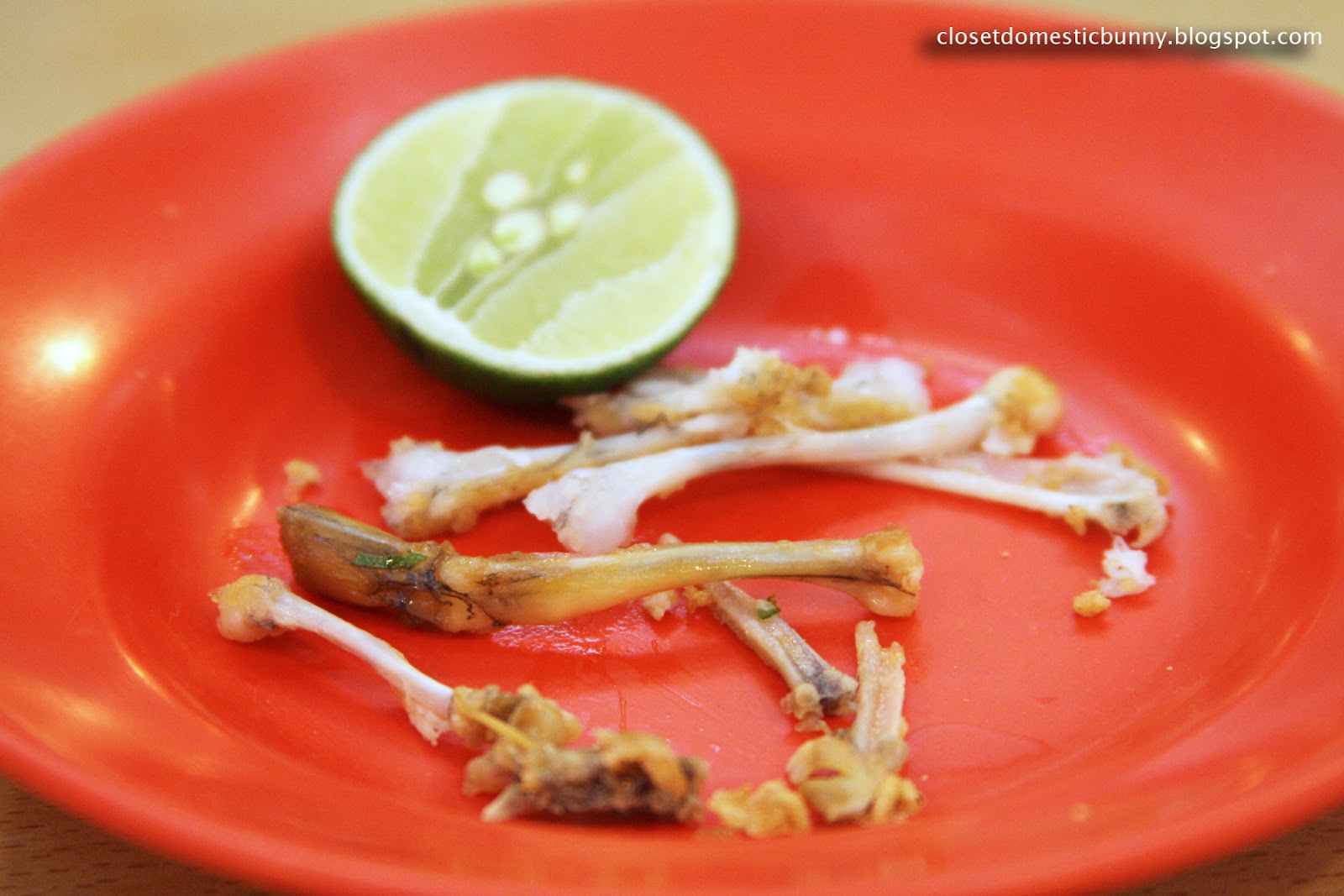 cooking. eating. carousing.: swikee gris kodok goreng tepung