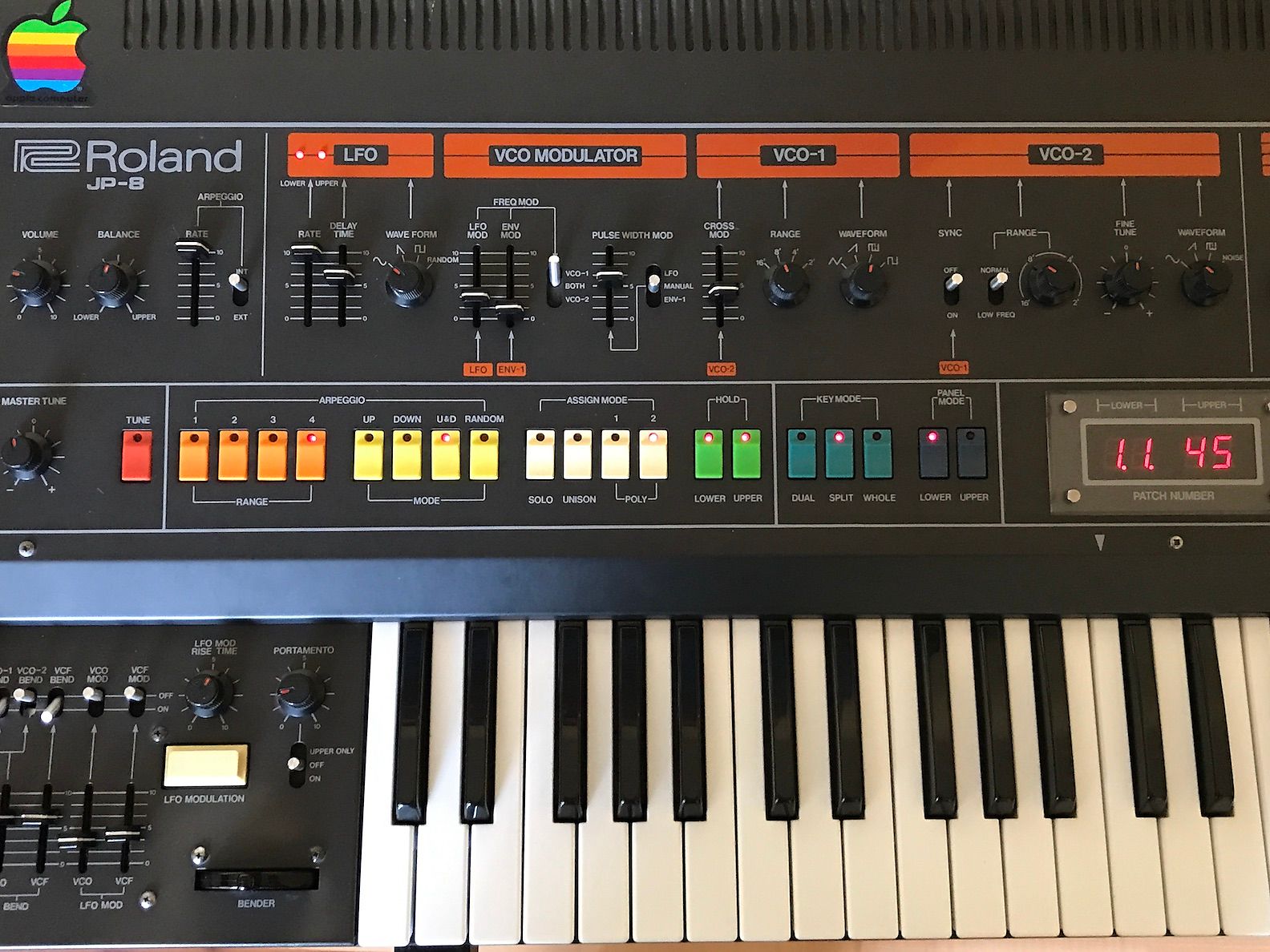 MATRIXSYNTH: Roland Jupiter 8 SN 151374
