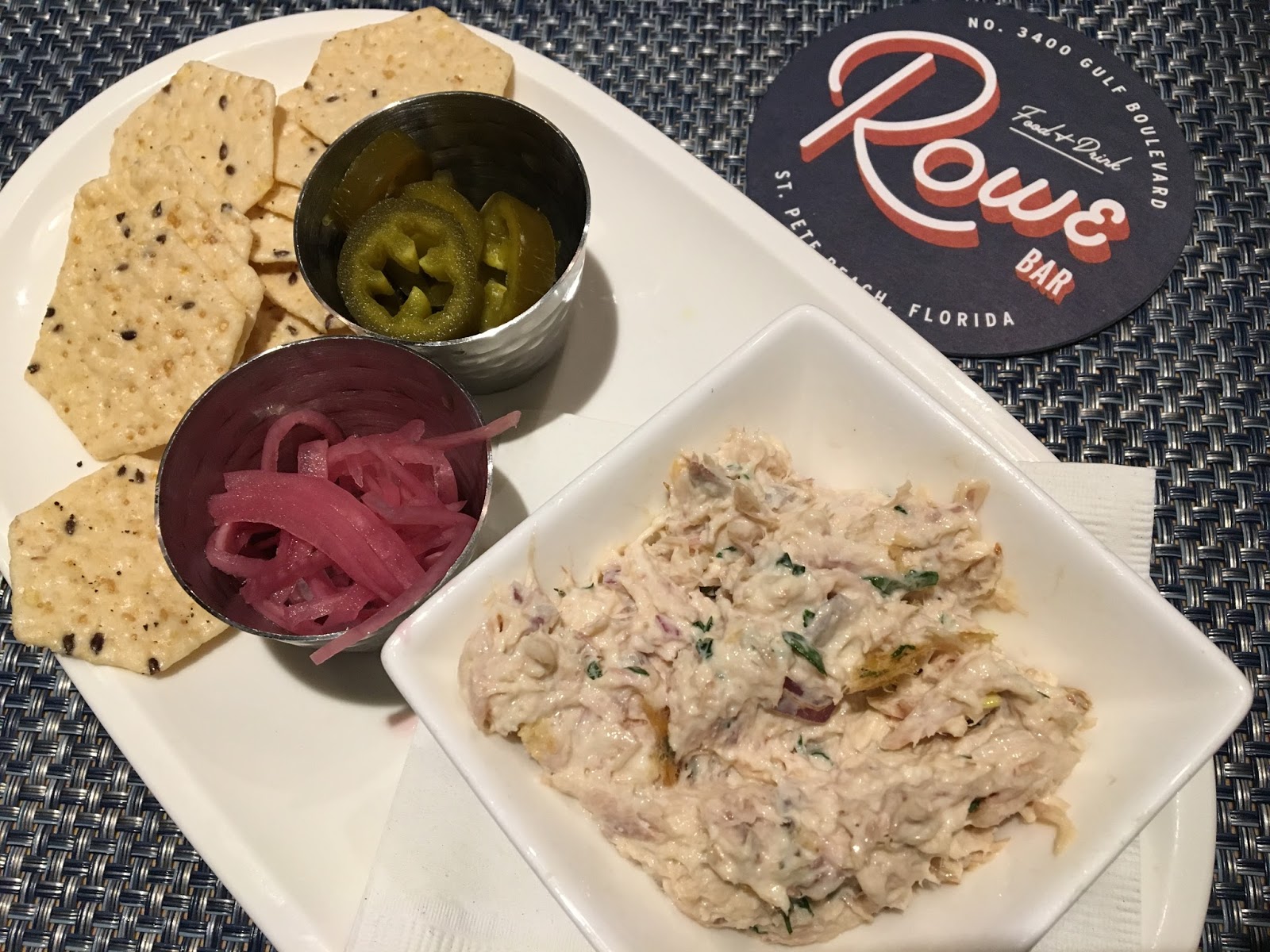 Rowe Bar at Loews Don CeSar | I Run For Wine