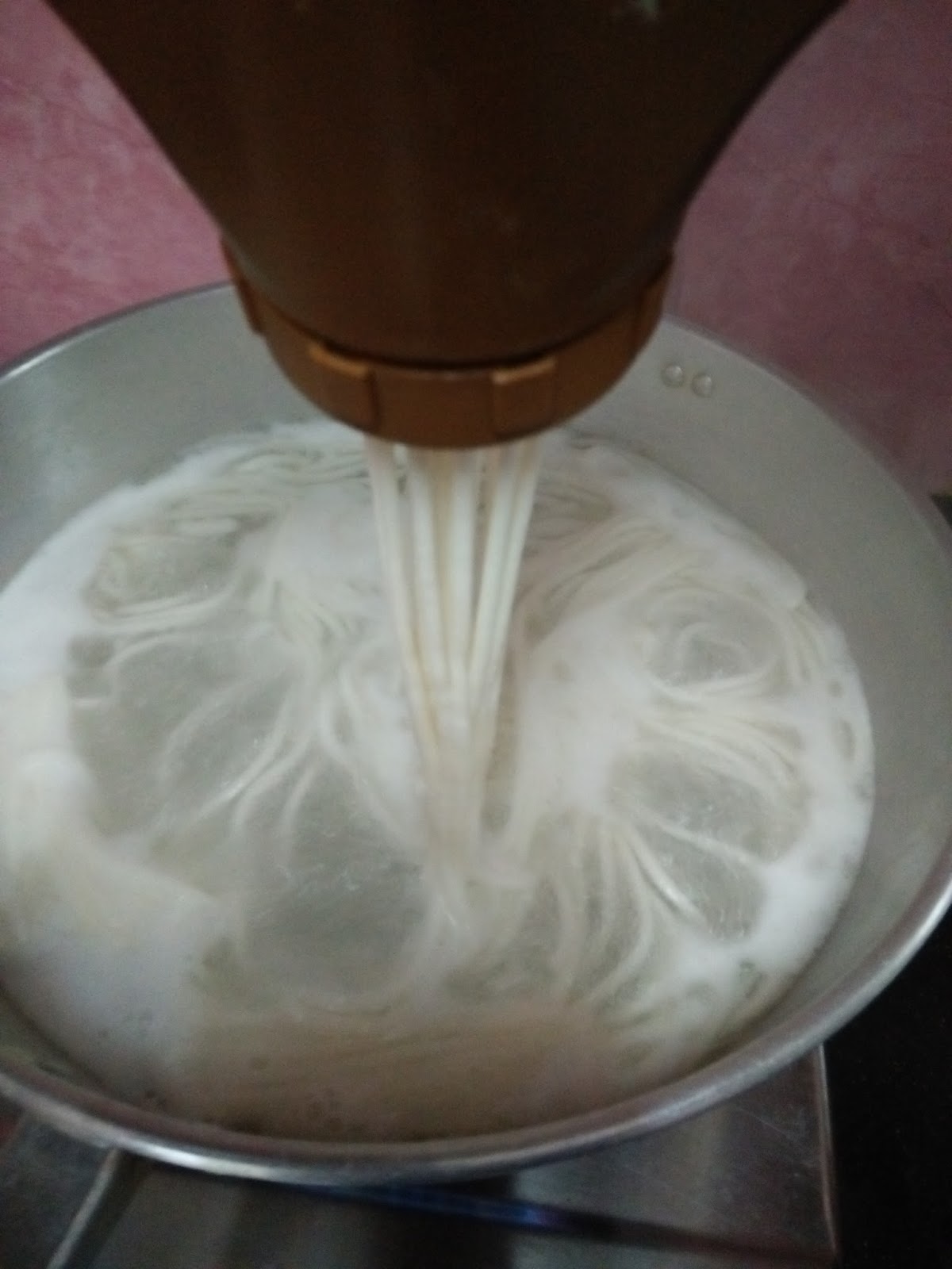 MamaMia Kitchen: LAKSA BERAS HOMEMADE