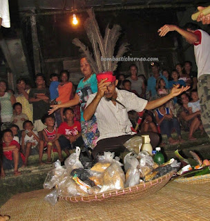 Naik dango dalam budaya dayak kanayatn