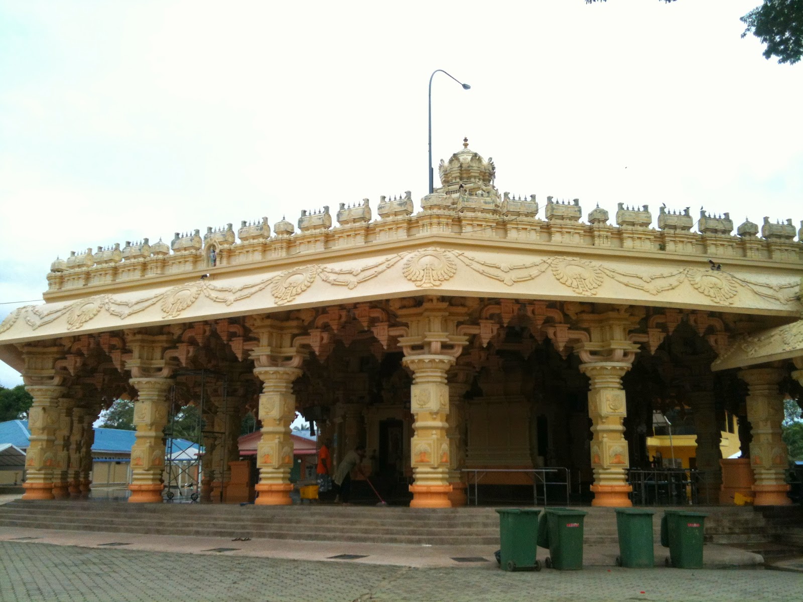 There's more to life: Sri Maran Marathandavar Temple, Maran