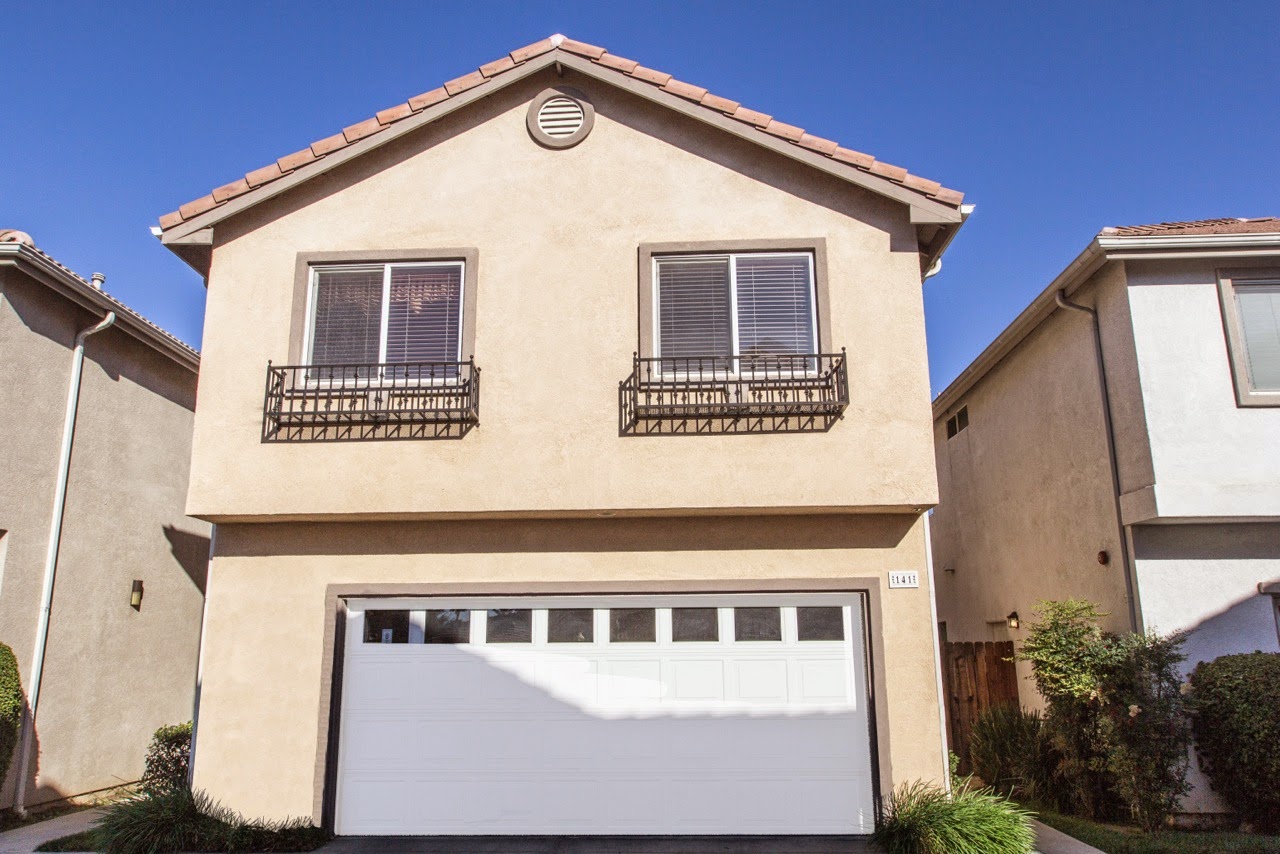 San Fernando Valley Real Estate: 4 beds, 3 baths, stand alone townhouse ...