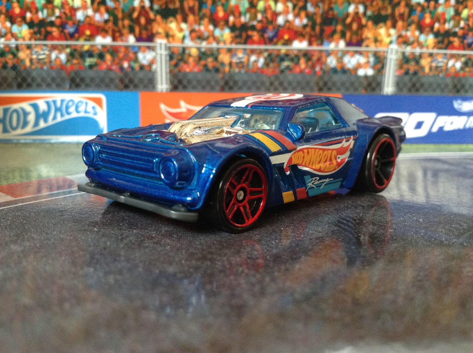 JULIAN'S HOT WHEELS BLOG: Night Shifter (New for 2016! - HW Race Team)