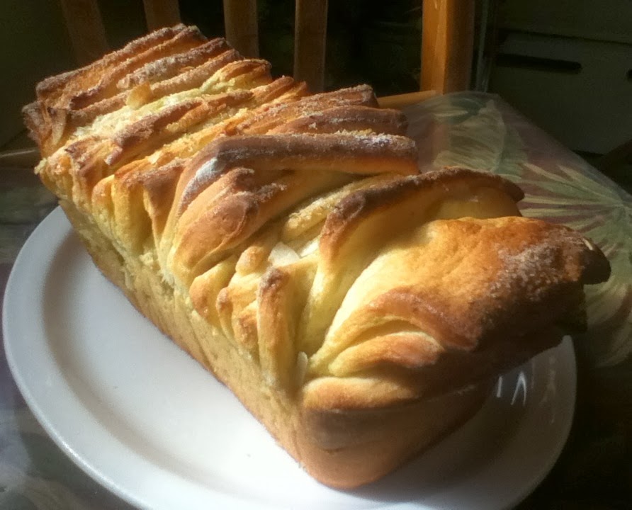 The Bad Girl's Kitchen: Coconut Lime Pull-Apart Bread