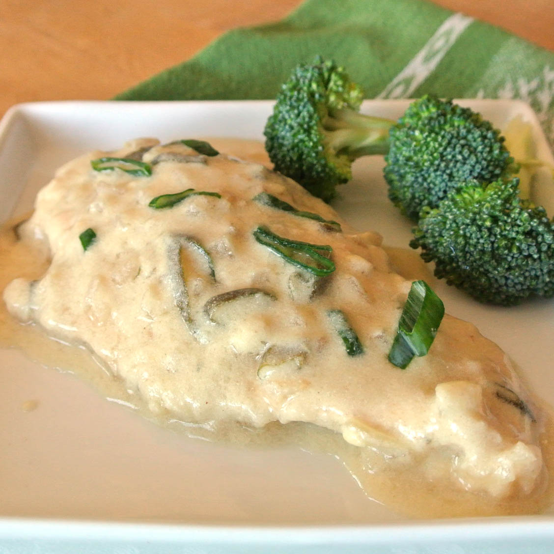 Mom, What's For Dinner?: Chicken with Creamy Onion Sauce