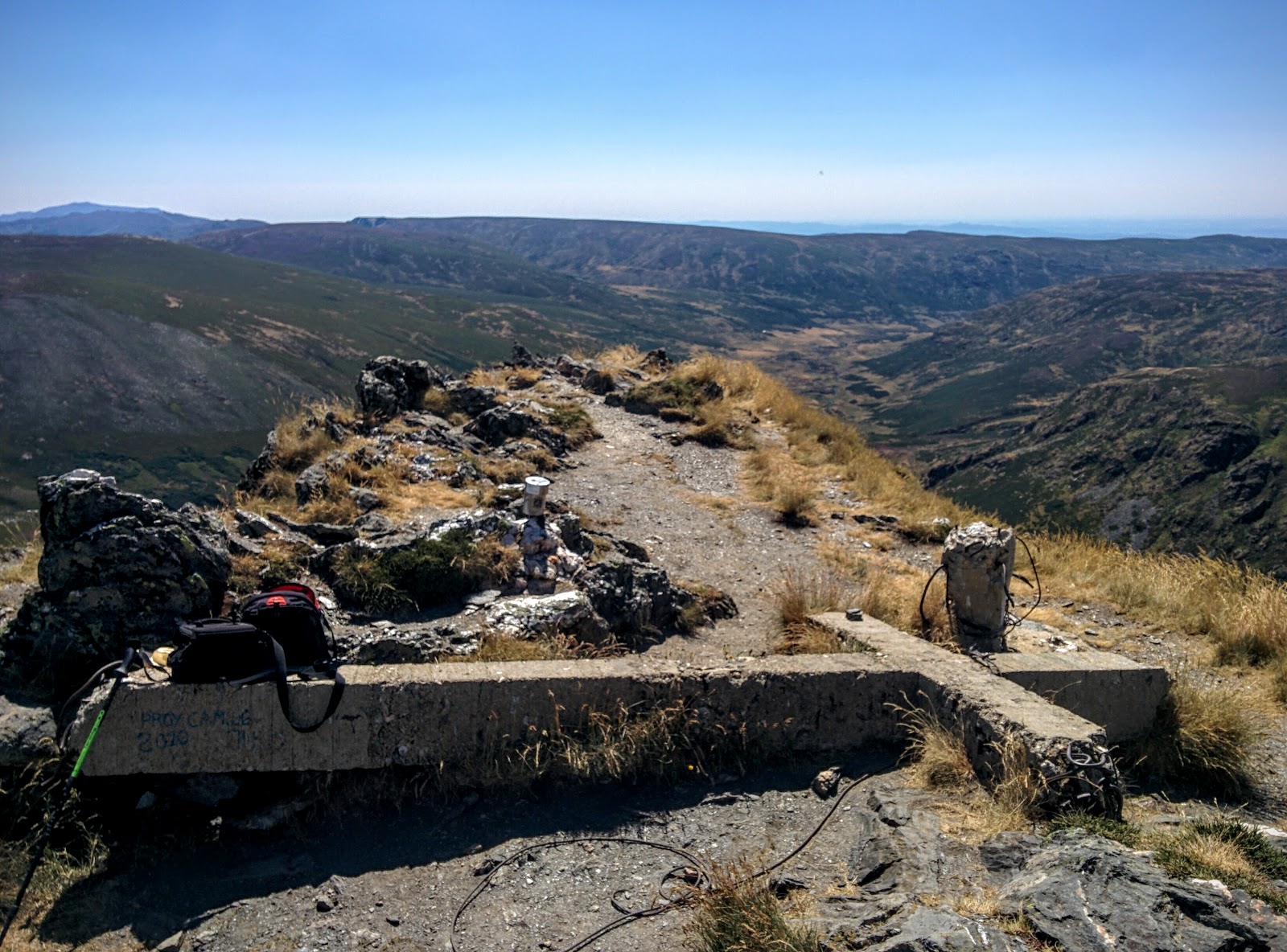 A lo bouzo: Peña Trevinca desde Fonte da Cova [León]