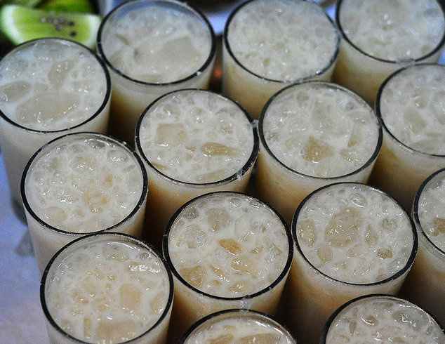 Ghurnayoman Ghora-Fera:::...: Bangladeshi Iftar Items