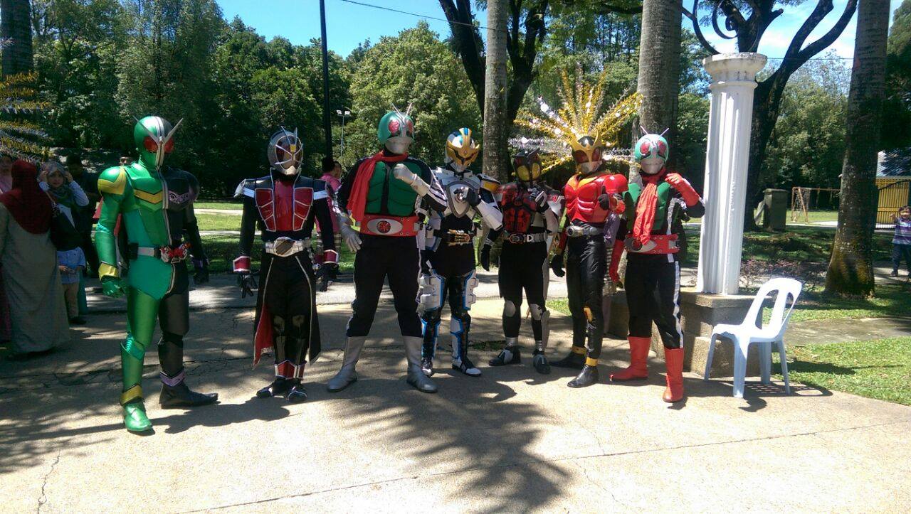 Kamen Riders Joins A Fan And His Wife In Their Wedding - JEFusion