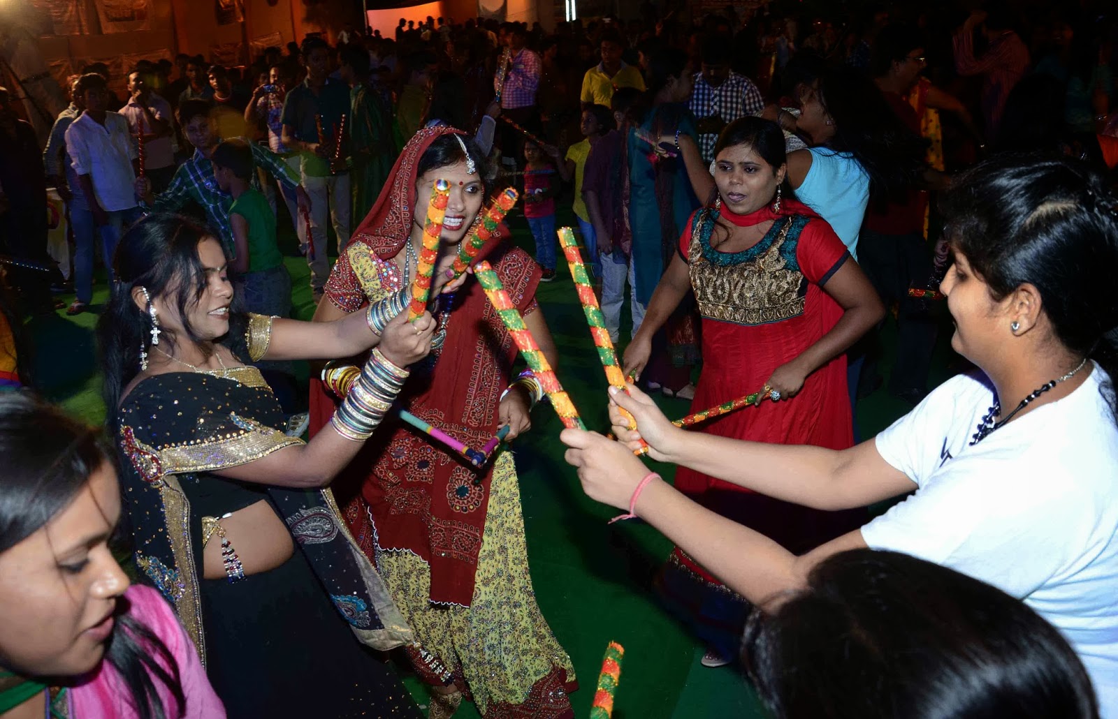 View Patna: Dandiya Raas function marks Durga Puja celebrations in Patna