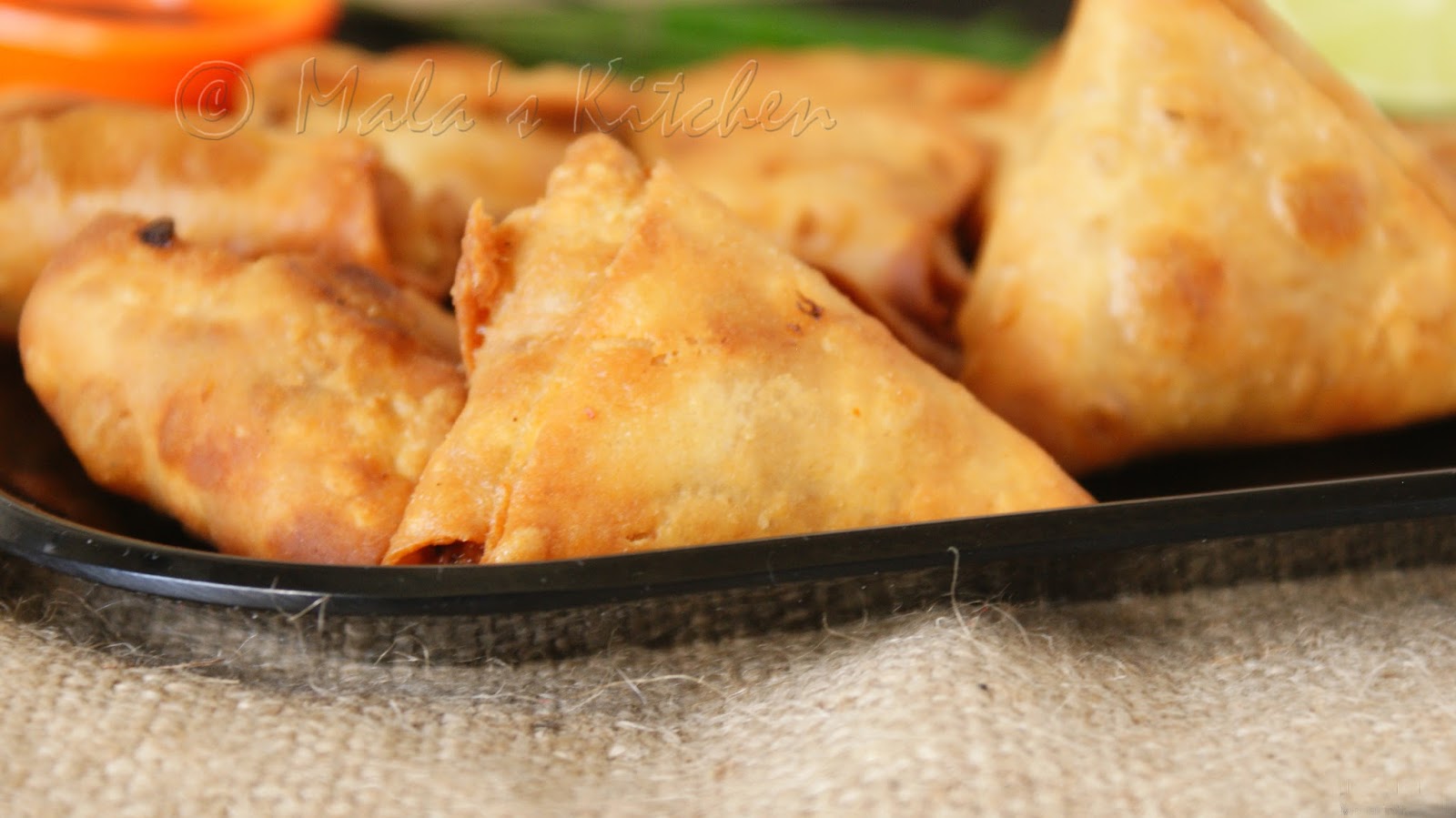Hyderabad Onion Samosa - Malas-Kitchen