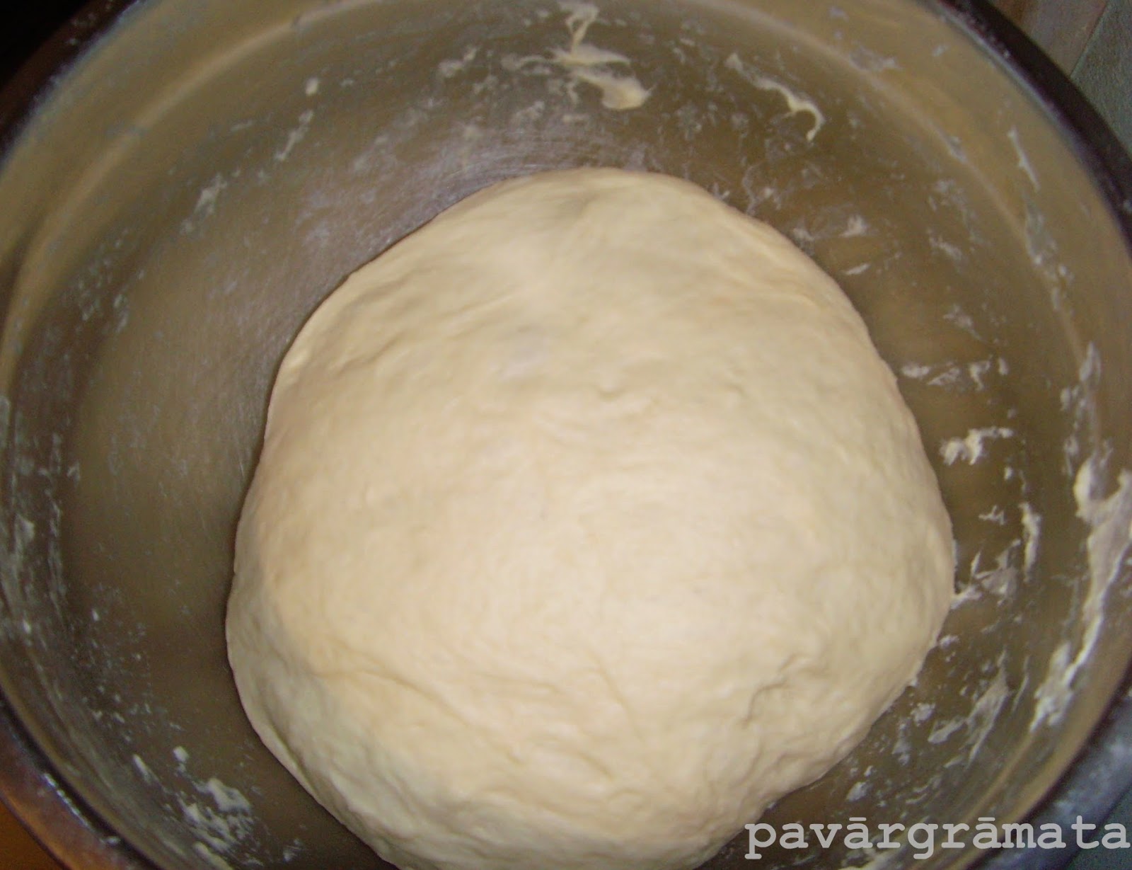 Lindas pavārgrāmata: Rauga mīkla